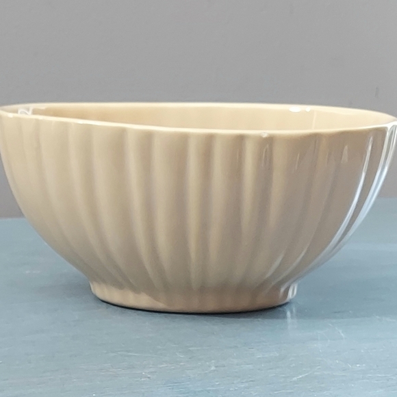 Haeger | Accents | Vintage Haeger Pottery Planter | Poshmark